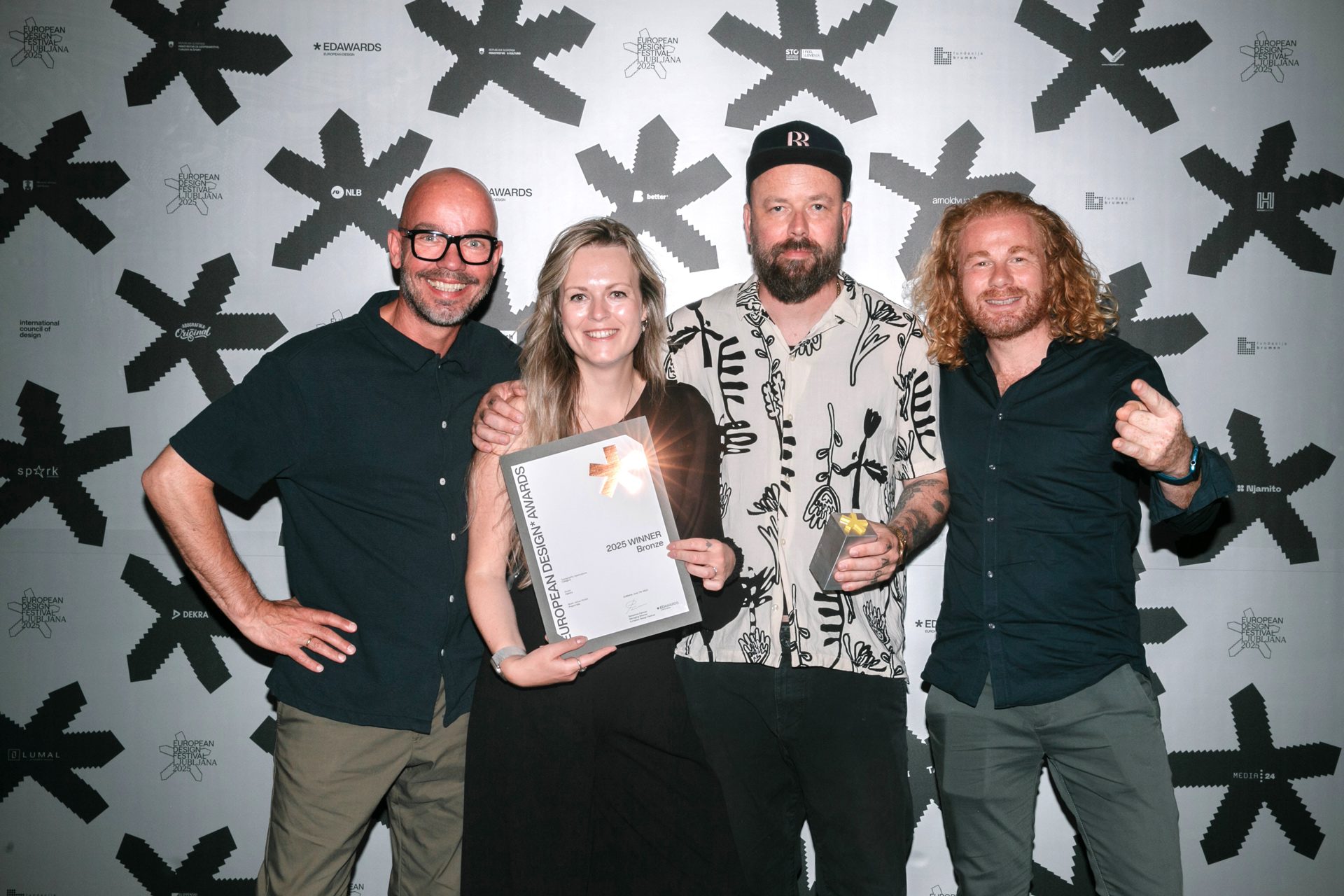 Dizain wint brons op de European Design Awards - Strategisch en ...